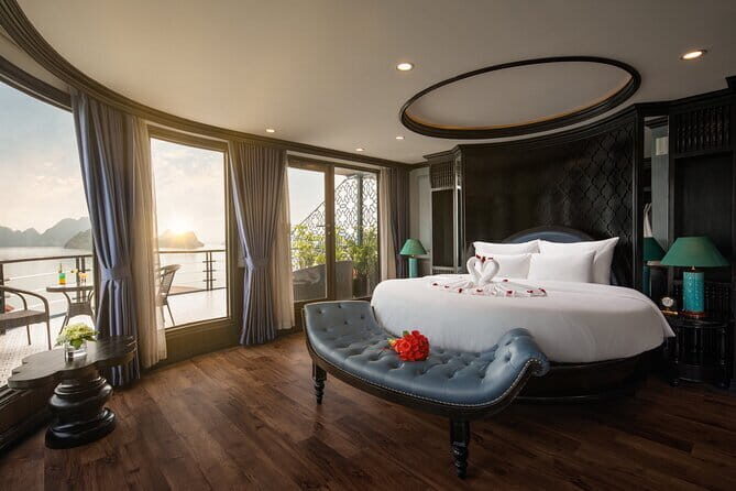 BEST SELLER - 2 Day 1 Night LAN HA bay cruise with All-Inclusive - Key Points