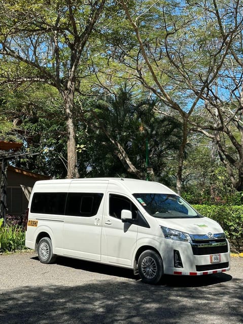 Best Value Deluxe Transportation La Fortuna - Monteverde - Key Points