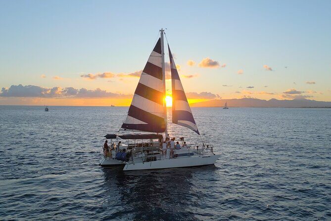 Best Waikiki Sunset Cruise:BYOB Sunset Sail with Swimming - An Honest Look at the Waikiki Sunset Cruise