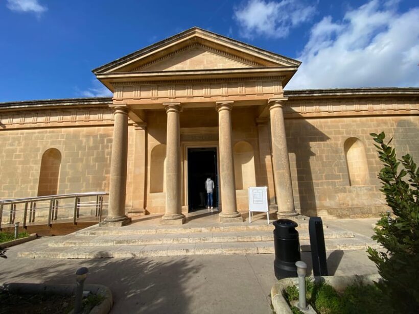 Between Creations and Miracles: Handicrafts and the Basilica of Mosta TOUR IN PORTUGUESE - Exploring Malta’s Artistic Heart: What to Expect