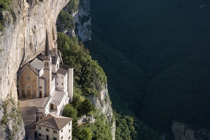 Between heaven and earth: Sanctuary of Madonna della Corona - Key Points