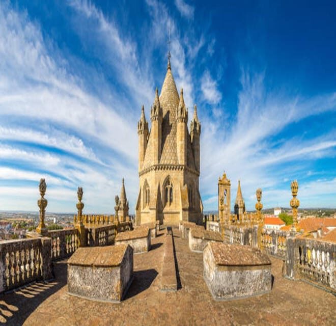 Between Life & Death: Roman Temple, Cathedral & Bone Chapel - Practical Considerations