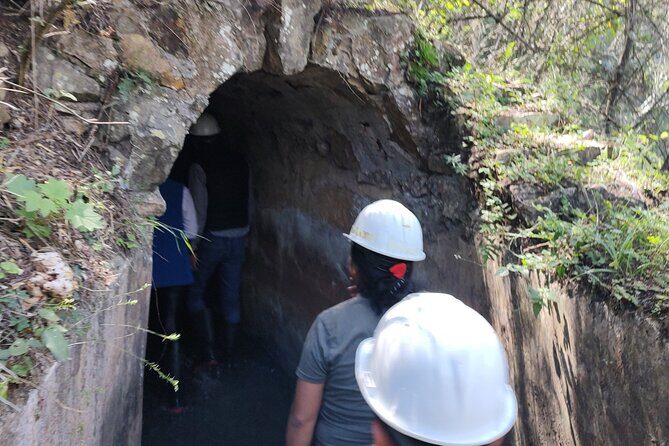 Between Tunnels and Bats - Discovering the Hidden World Beneath Huasca de Ocampo