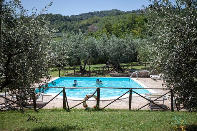 Bevagna E-Bike Farm to Table - Refreshing Dip in the Pool (Seasonal)