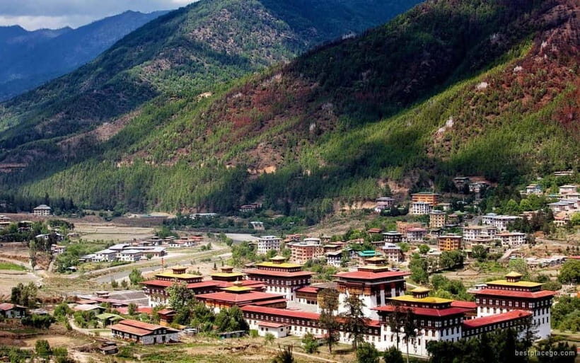 Bhutan Glimpse - The Experience: A Balanced View