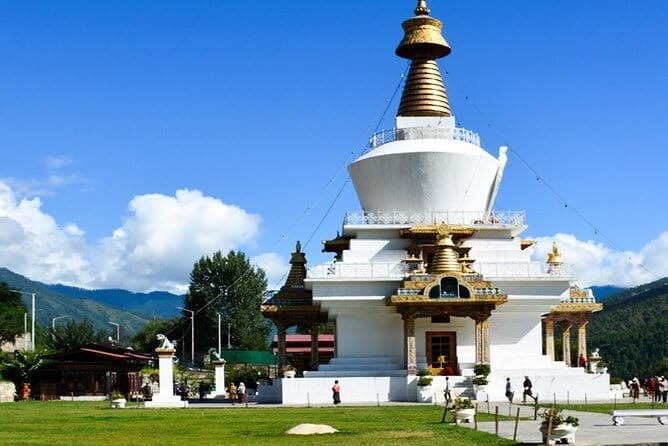 Bhutan Trekking Tour - Challenging Ascents and Scenic Campsites