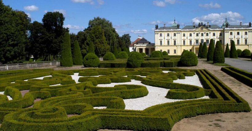 Bialystok Old Town Highlights Private Walking Tour - Key Points