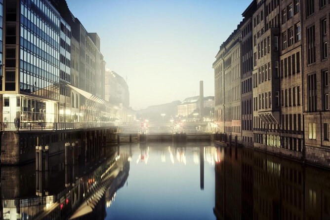 Bicycle tour through the "other" Hamburg (min.4) - Key Points