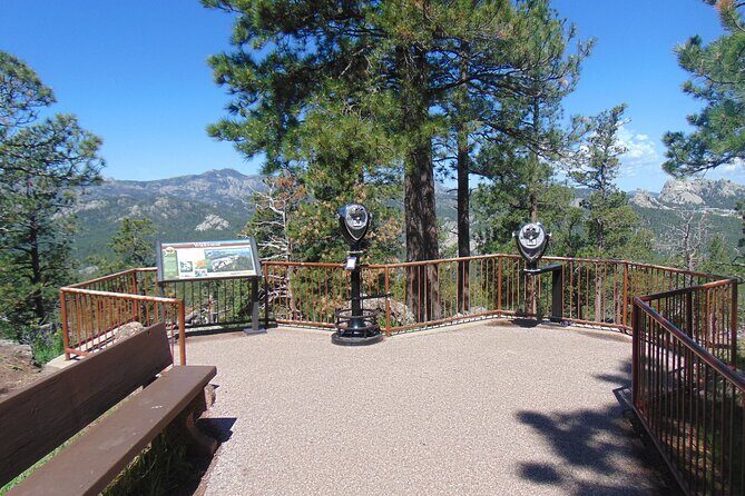 Big 3 Must See Black Hills 80 Mile Mini Road Trip - Who Would Love This Tour?