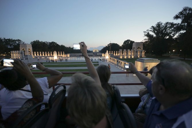 Big Bus DC: Monuments & Memorials Night Tour by Open-top Bus - The Sum Up: Who Is This Tour Best For?