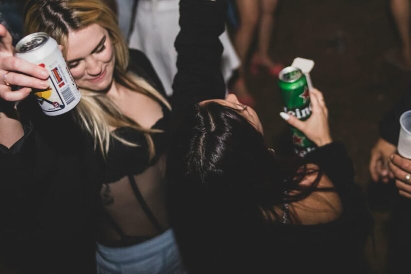 Big Hamburg Pubcrawl - Shots, Games & VIP Bundle - The Sum Up