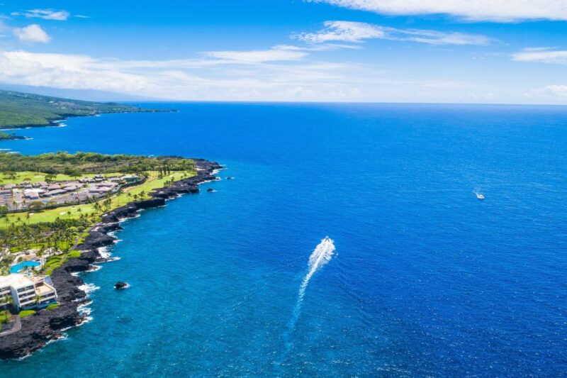 Big Island: Luxury Catamaran Trip along the Kona Coast - The Food: Gourmet and Local