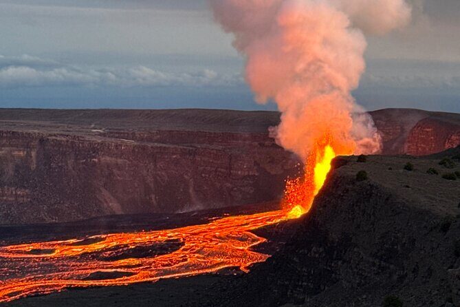 Big Island Waterfalls, Blacksand Beaches, Lava Tubes & Volcanoes - Exploring the Big Island Waterfalls, Blacksand Beaches, Lava Tubes & Volcanoes Tour