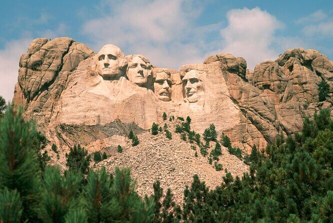 BIG - Mt Rushmore & Crazy Horse & Bison Safari-Needles-Iron Mtn - Discovering the Black Hills: An In-Depth Review of the Big Tour