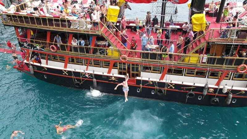 Bigboss Diamond Pirate Boat Trip - Key Points