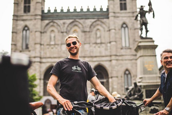 Bike / E-bike Tour : Downtown, Old Montreal, Waterfront by Fitz - What Makes This Tour Stand Out?