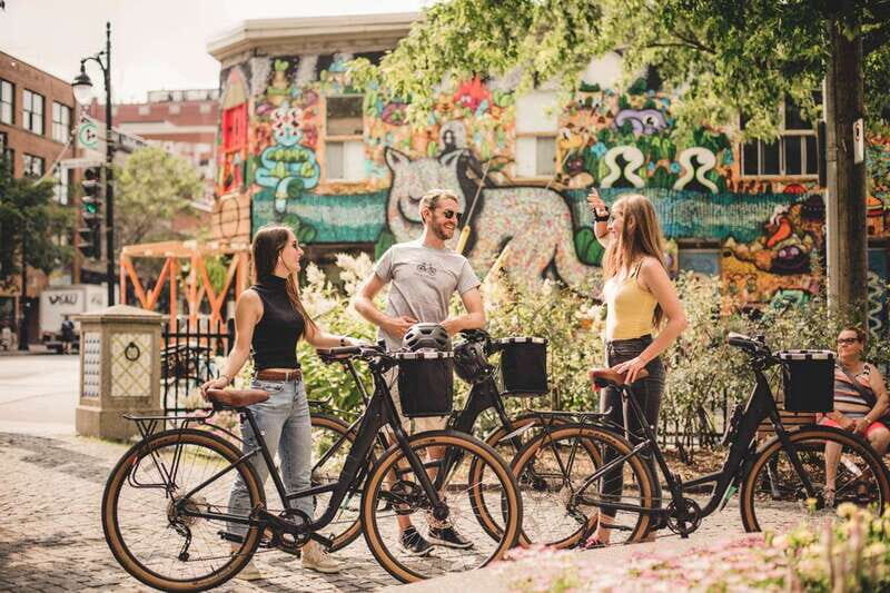 Bike/E-bike Tour Downtown, Old Montreal, Waterfront by Fitz - Who Will Love This Tour?
