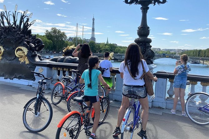 Bike Paris treasures with a live guide - Families & Friends - What Makes This Tour Stand Out?