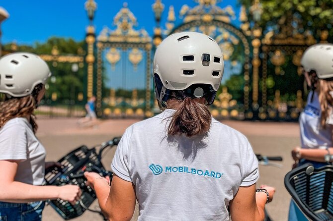 Bike Ride in the Parc De La Tête D'or - 2h - Safety Measures and Equipment