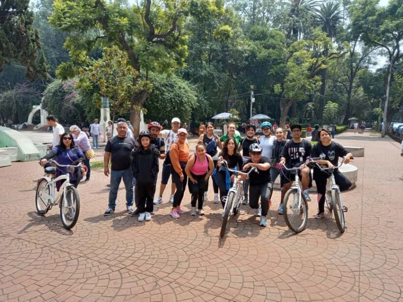 BIKE RIDE THROUGH ICONIC SITES OF THE CDMX / BREAKFAST & BEER - An Inside Look at the Bike Tour Experience