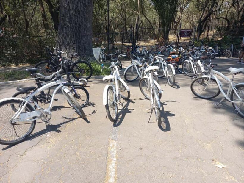 BIKE RIDE THROUGH ICONIC SITES OF THE CDMX / BREAKFAST & BEER - The Value Proposition