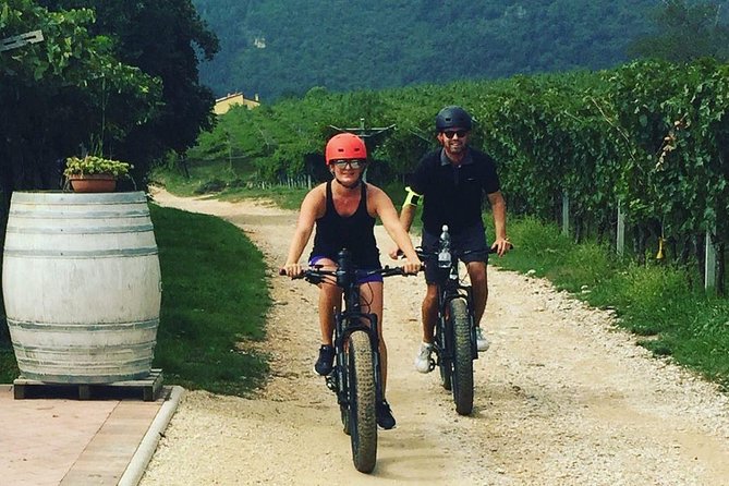 Bike Station Valpolicella: E-Bike Tour & Amarone Tasting - Exploring the Vineyards on Electric-Assisted Bicycles