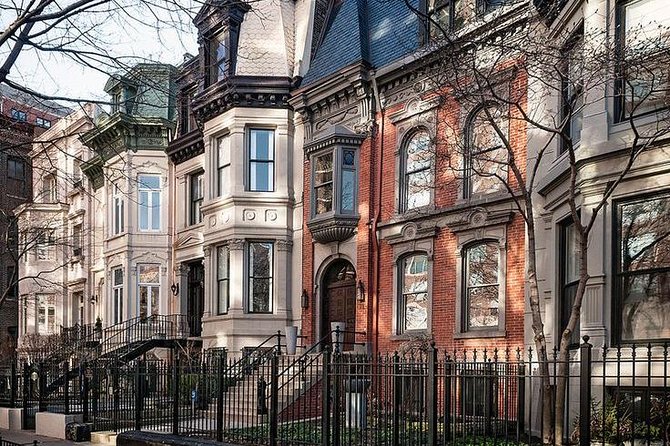 Bike Tour of Chicago's Lakefront Neighborhoods - Who Will Love This Tour?