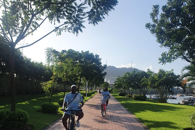 Bike Tour Panamá City and the Old Town - Highlights of the Bike Tour