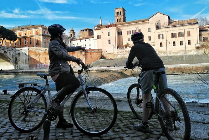Bike Tour: The city in its heart - Frequently Asked Questions