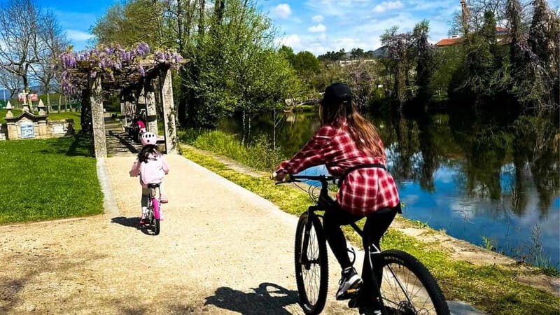 Bike tour with local guide (Arcos de Valdevez or National Park) - Key Points: