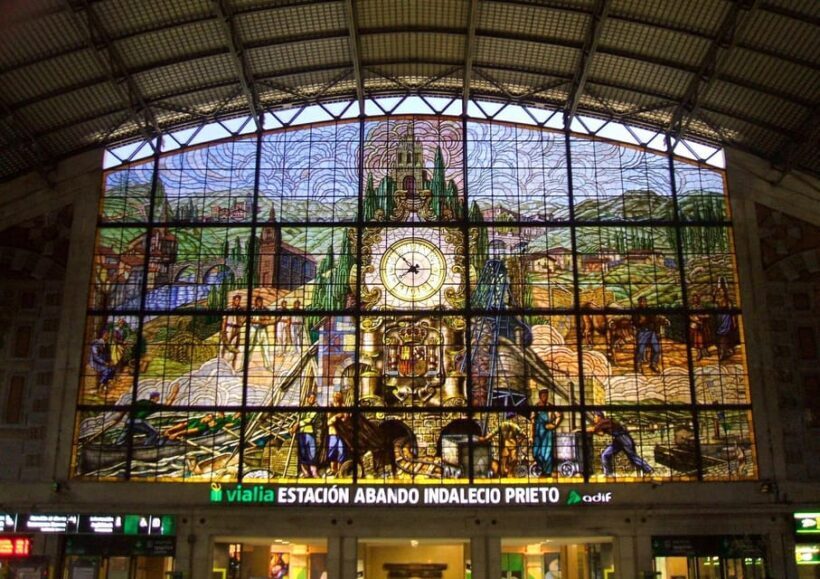 Bilbao: Classic & Modern Guided Walking Tour with Pintxos - Who Should Consider This Tour?
