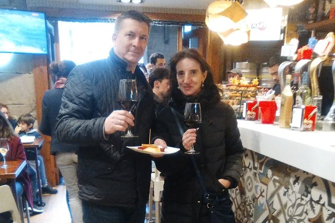 Bilbao: Gastronomic and Cultural Walking Tour with Tastings - Exploring Bilbao’s Old Town and Pintxos Culture