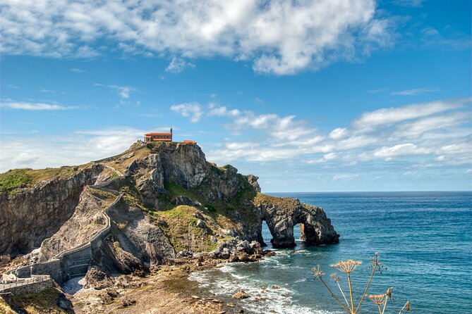 Bilbao: Gaztelugatxe, Bermeo, Mundaka, and Gernika With Txakoli - Exploring San Juan De Gaztelugatxe