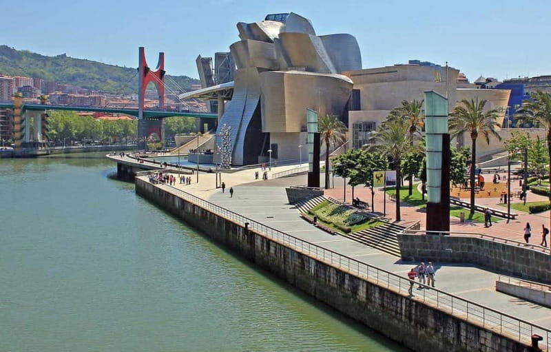 Bilbao: Guggenheim Museum Tour with Skip-the-Line Tickets - Why Choose This Guggenheim Tour?