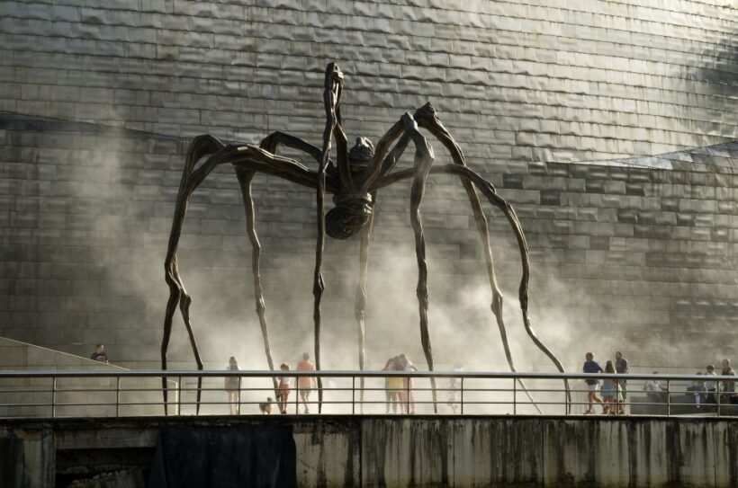Bilbao - Private Historic walking tour - Key Points