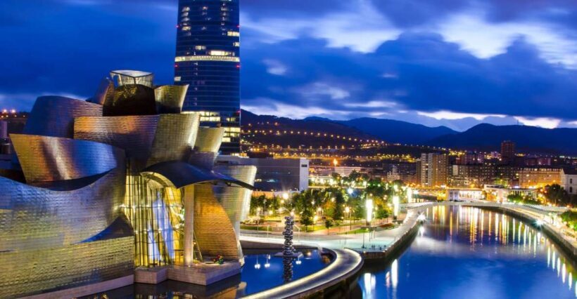 Bilbao: Private Night Walking Tour - The Itinerary: A Step-by-Step Look