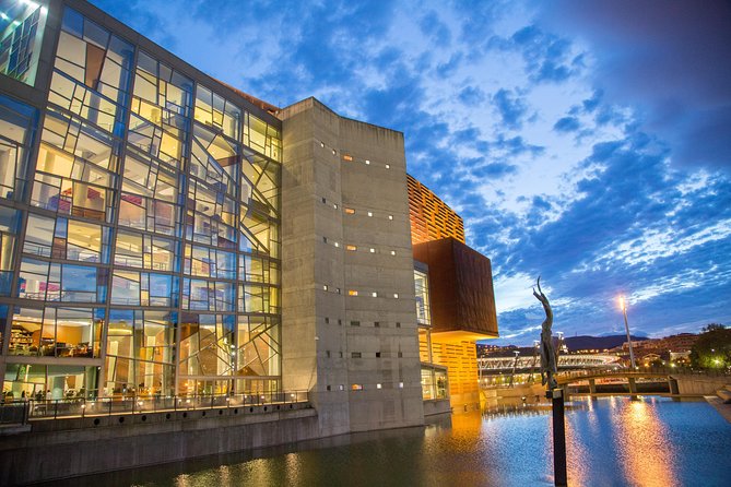 Bilbao Walking Small Group Tour - Guided Experience