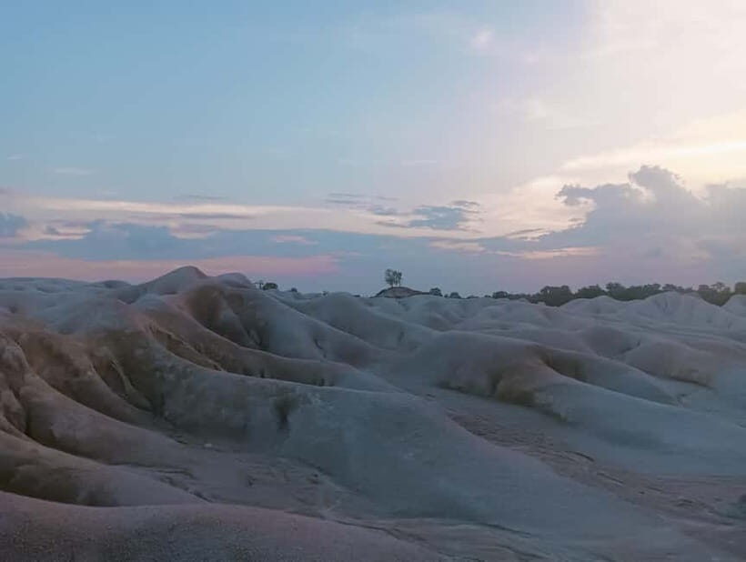 Bintan: private Tour of the Bintan Desert and Blue Lake - A Closer Look at the Experience