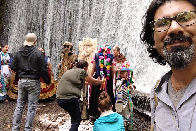 Bird Observation in the National Park of Uruapan. - The Value of the Price