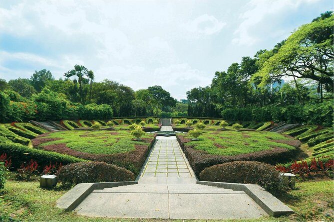 Bird Park & Butterfly Farm Nature Tour From Kuala Lumpur - The Bird Park’s Unique Free-Flight Zones