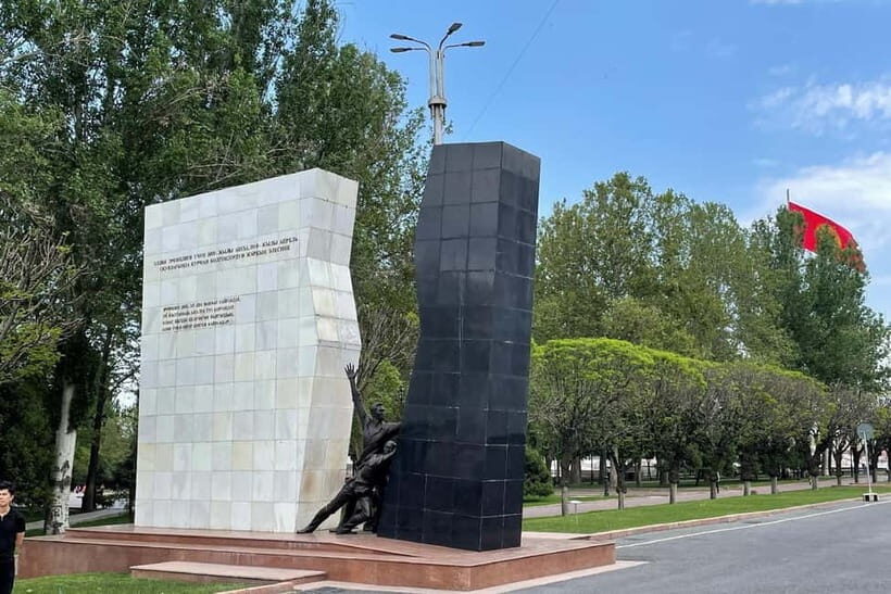 Bishkek: Private City Tour with Local Guide & Snacks - Exploring Bishkek on Foot and Wheels