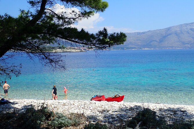Bits of History - Half Day Kayak Tour With Wine Delight - Cultural Landmarks: The Franciscan Monastery