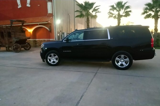 Black SUV Houston - College Station, Houston- college Station. - Analyzing the Value