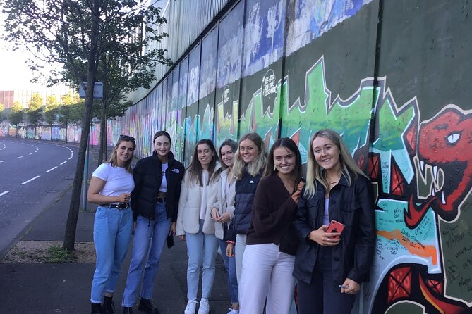 Black Taxi Tour and Crumlin Road Gaol Tour Combo - Accessibility Features of the Tour