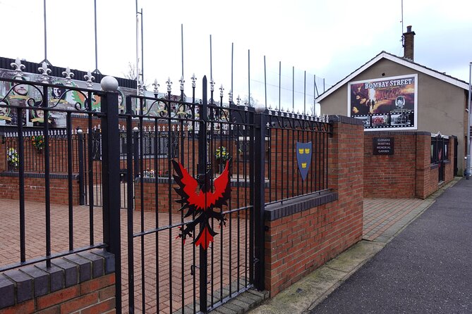 Black Taxi Tour and Crumlin Road Gaol Tour Combo - Booking Information and Pricing