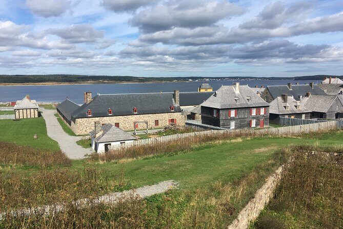 Black Wood Tours: Fortress of Louisbourg Tour - Exploring the Itinerary in Detail