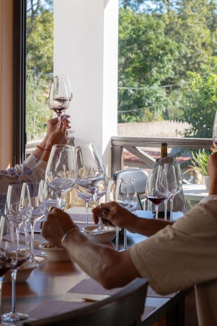 Blind Wine Tasting - The Experience: A Closer Look
