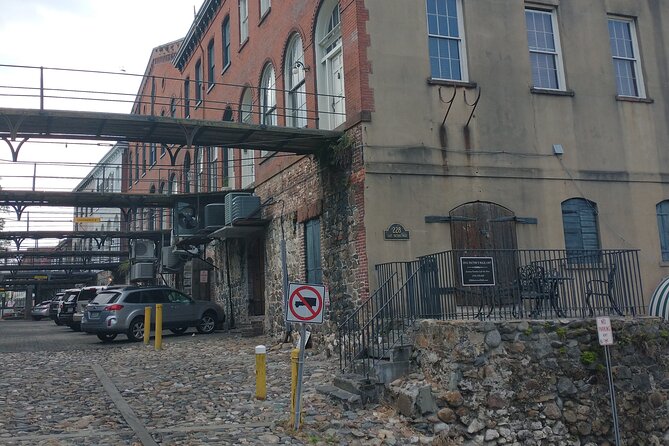 Bloody Murder Savannah Pub Crawl - Pricing and Inclusions