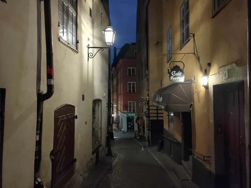 Bloody Stockholm: ghosts, horror and dark folklore 2h - Exploring Stockholm’s Haunted Past