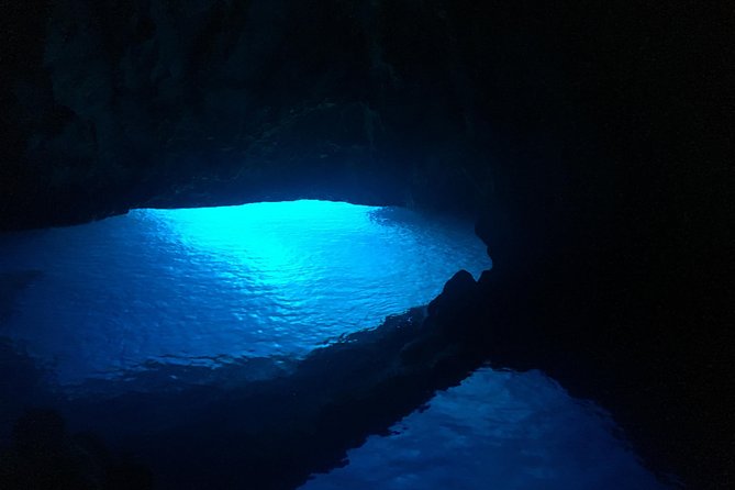 BLUE CAVE & 5 Islands Tour From Hvar - Meeting Point and Logistics